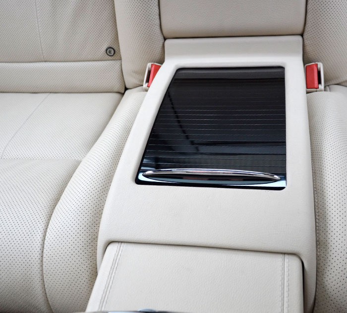 Noble interior for your Mercedes Benz W221