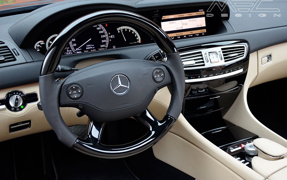 Noble interior for your Mercedes Benz W221