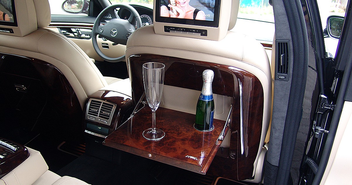 Noble interior for your Mercedes Benz W221