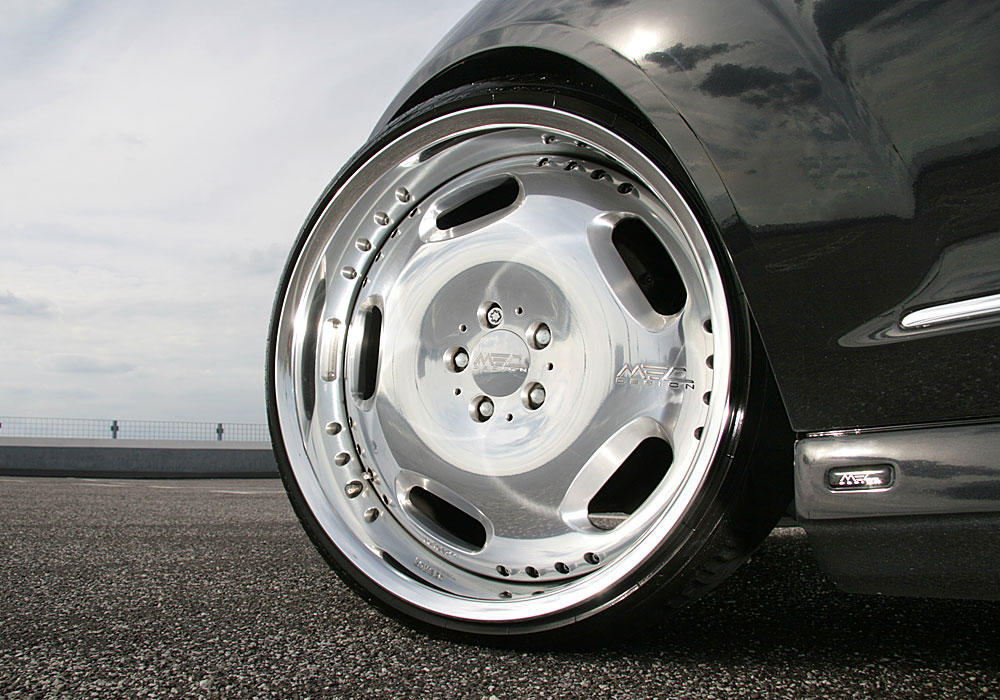 mecxtreme1 Three Piece Wheels with flat-lip - MEC Design