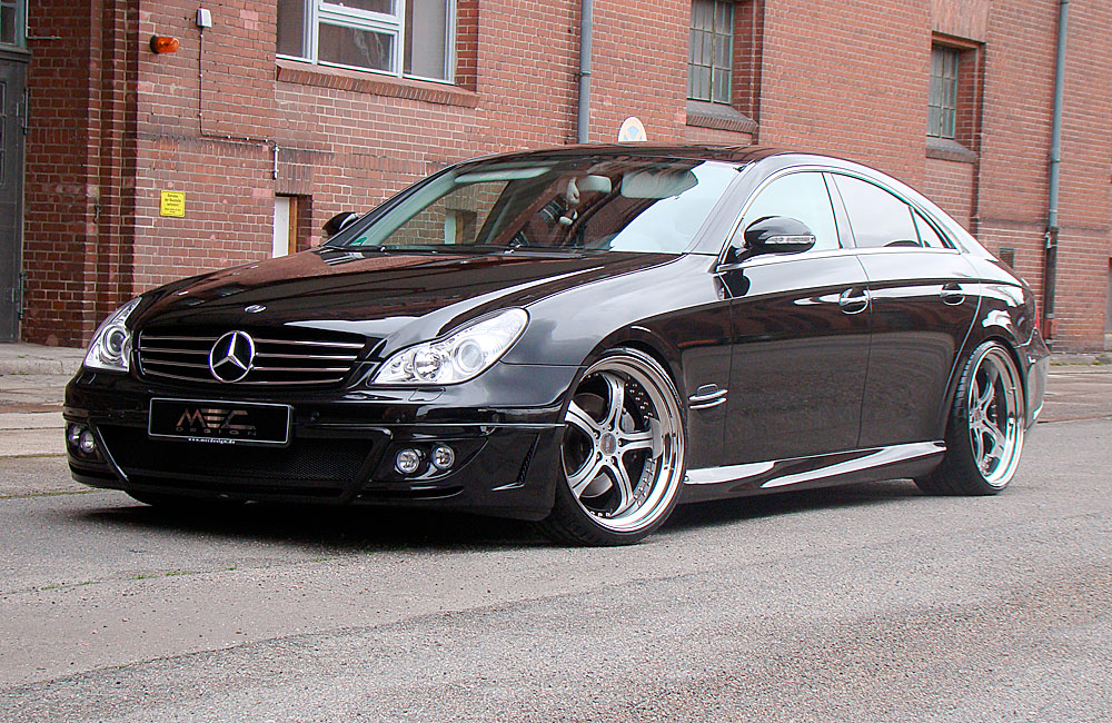 Black CLS with bodykit and mecxtremeIII 9,5 + 11 x 20 – MEC Design
