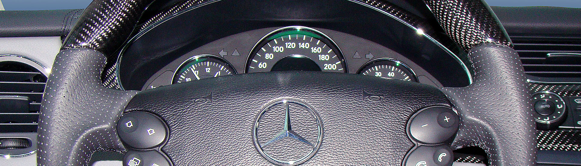 Noble interior for your Mercedes Benz R230