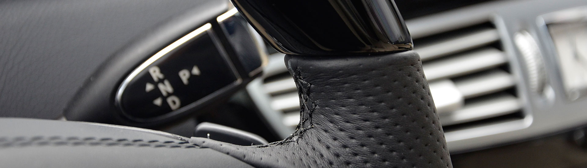 Noble interior for your Mercedes Benz C216